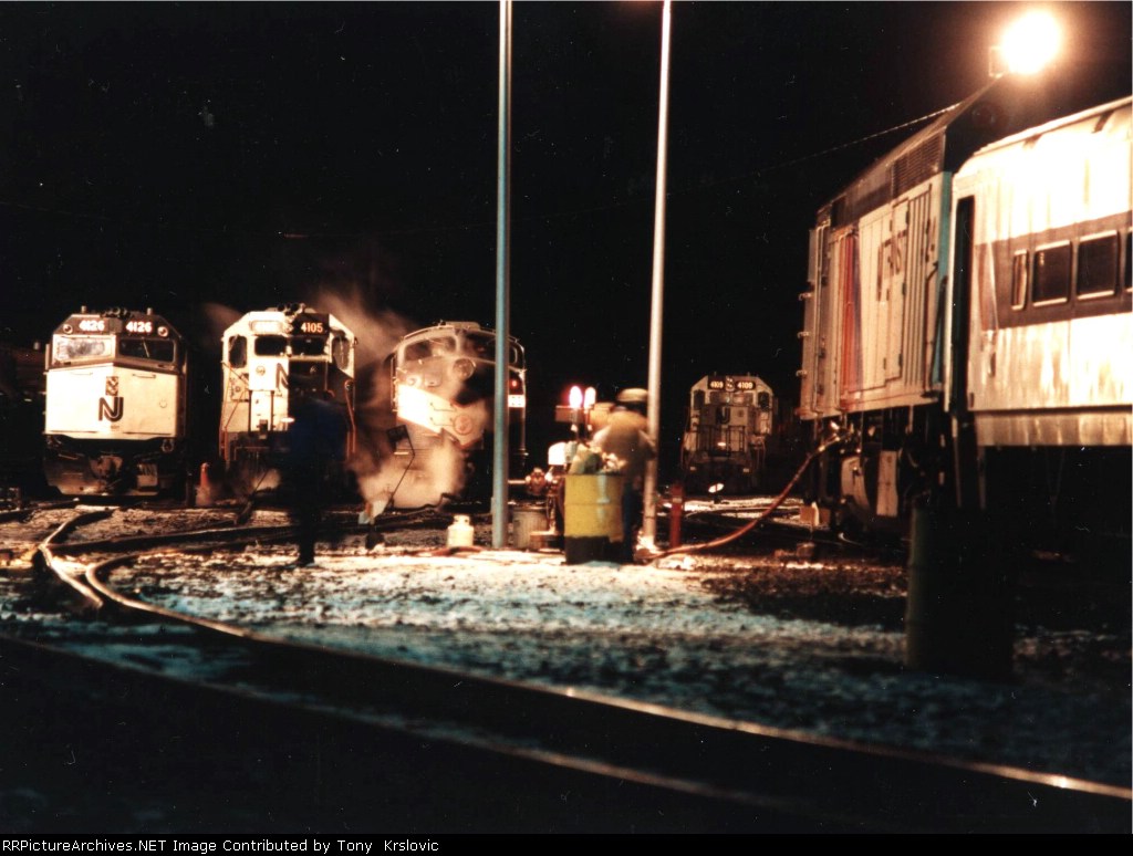 NJT 4253 Night time line up